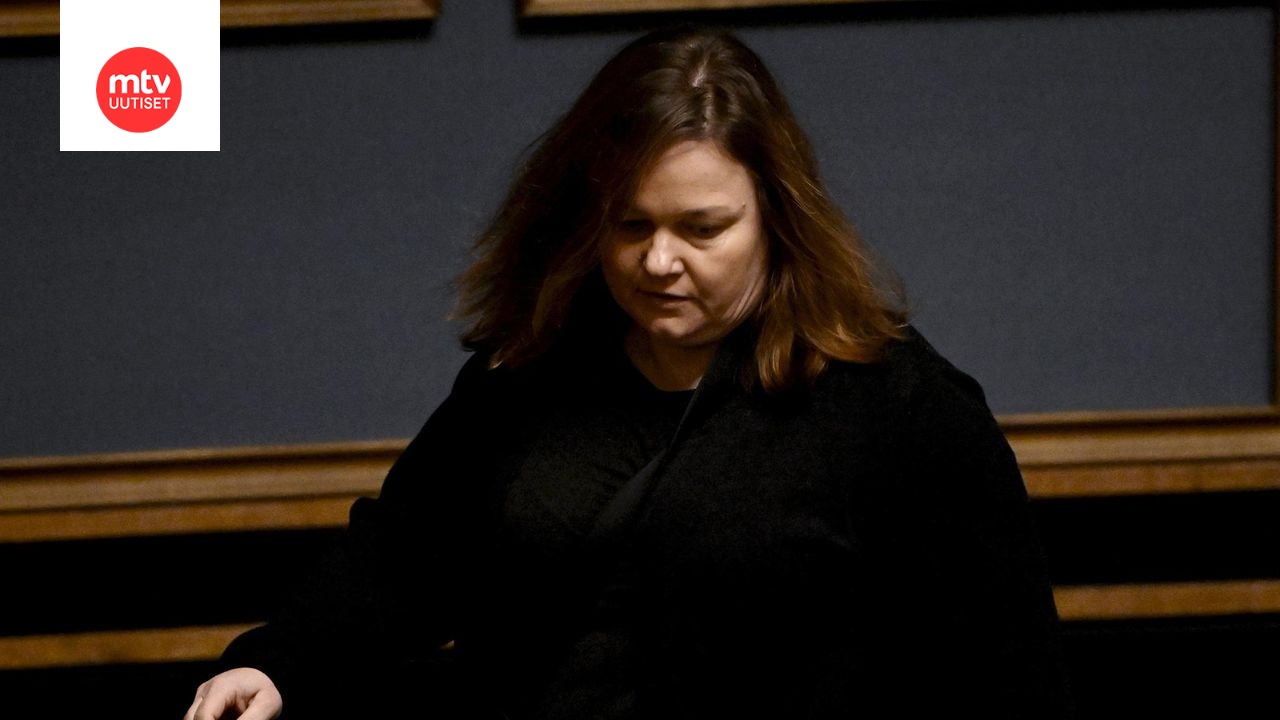 Krista Kiuru palasi eduskuntaan pahoinpitelyn jälkeen | MTV Uutiset