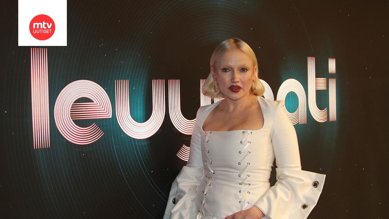 Christel ”Chisu” Roosbergin äiti menehtyi – muusikko julkaisi koskettavan päivityksen: ”Olen ...