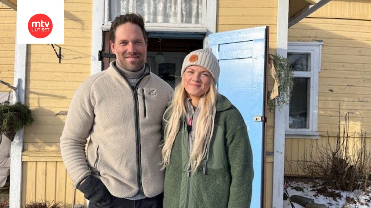 Anniina ja Juha Jalkanen muuttivat perheensä kanssa pieneen saareen ...