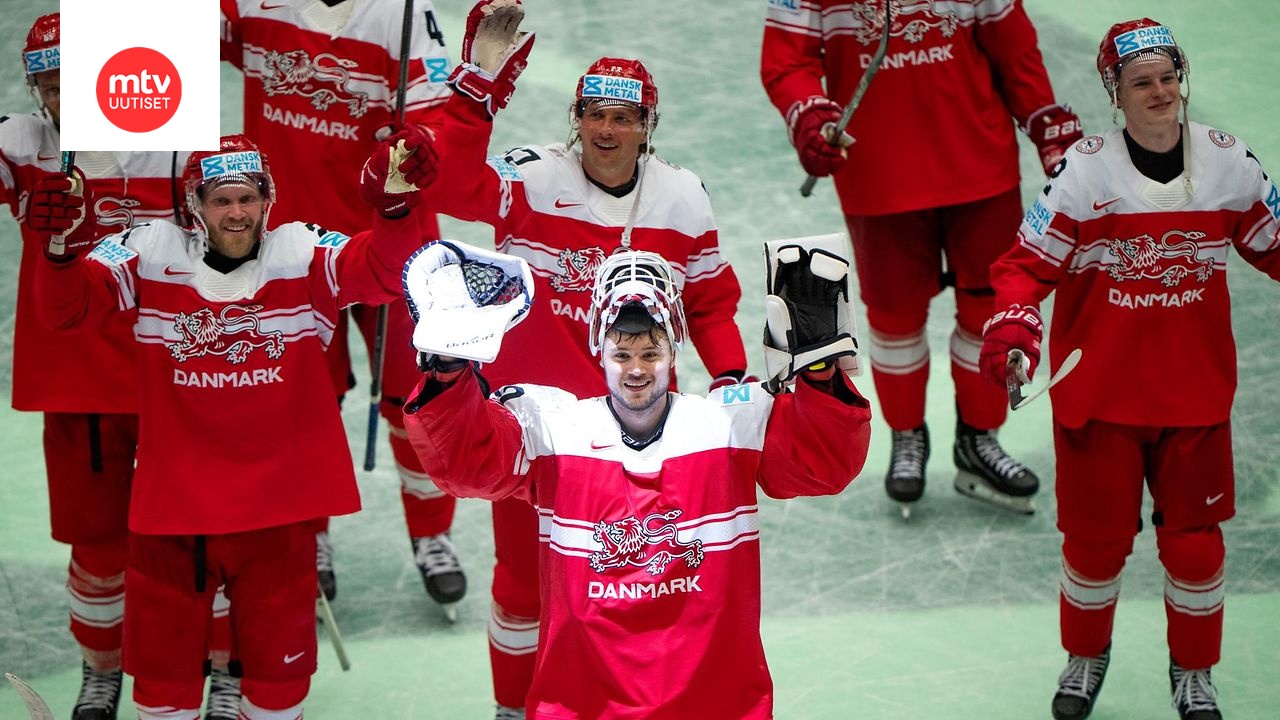 Tanskan puolivälieräsankarit Nikolaj Ehlers ja Nick Olesen olivat ...