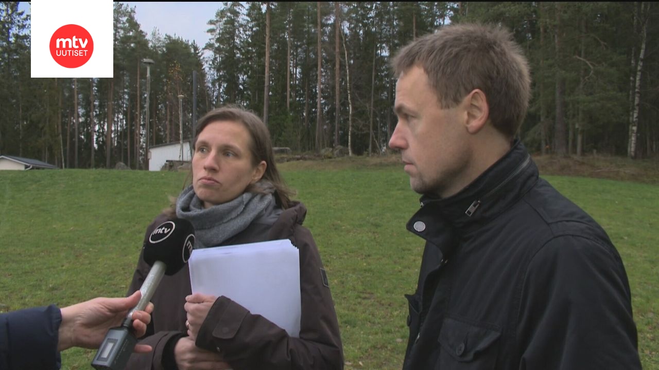 Karfin suurperhettä haastatellut Outi Airola sai hetkeä ennen ...