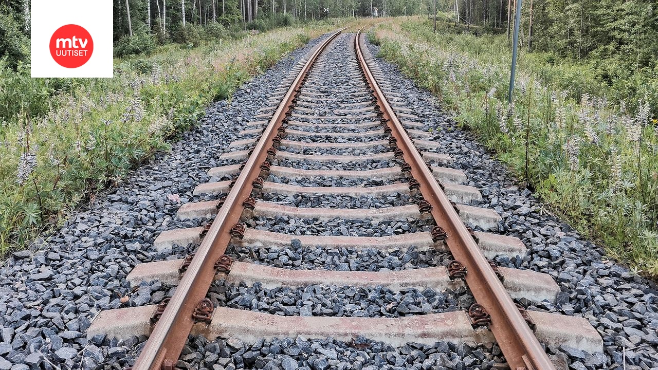 Junaliikenne Oulun ja Rovaniemen välillä korvataan torstaihin asti ...