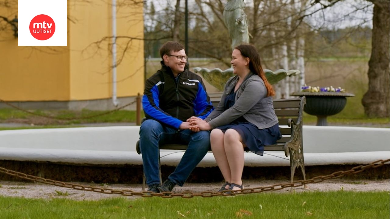Maajussi-Tuomas rakastui Jonnaan ensisilmäyksellä | MTV Uutiset